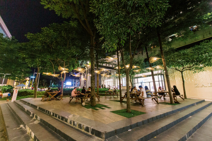 One-Bonifacio-High-Street-Stingray-lamps - Rank Magazine