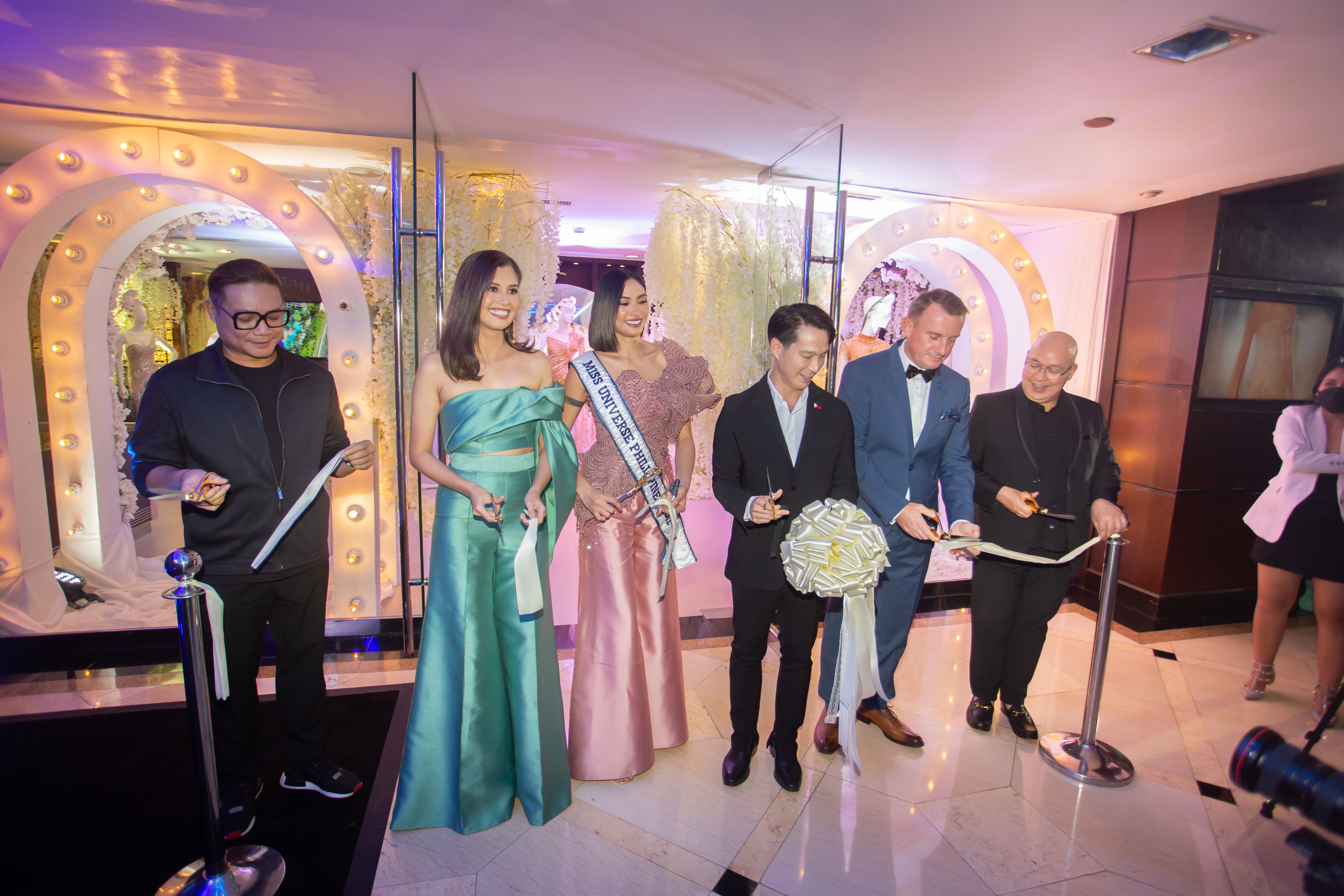 Creative-Director-Jonas-Gaffud-National-Director-Shamcey-Supsup-Miss ...