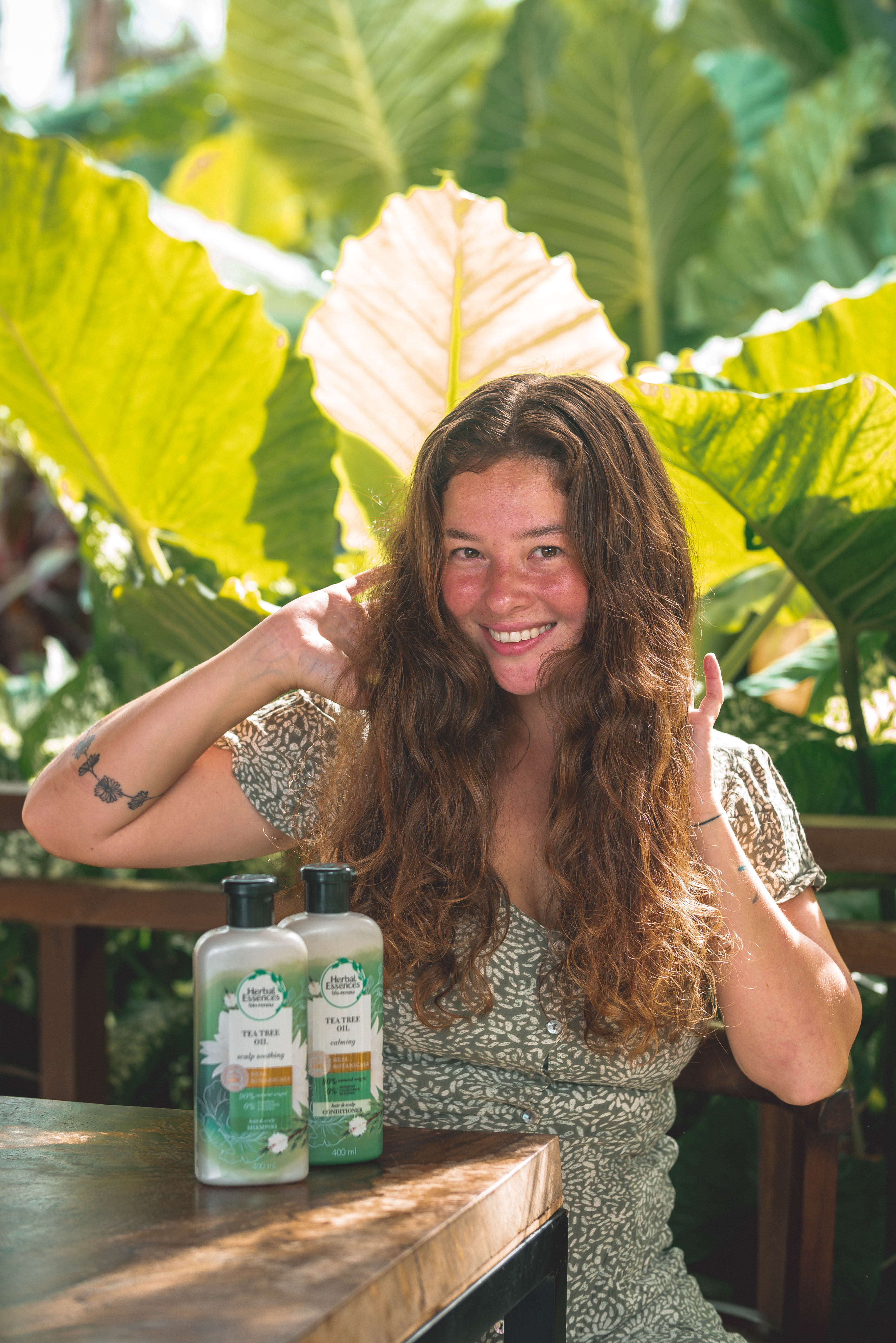 Herbal-Essences-Tea-Tree-Oil-Shampoo-x-Andi-Eigenmann - Rank Magazine